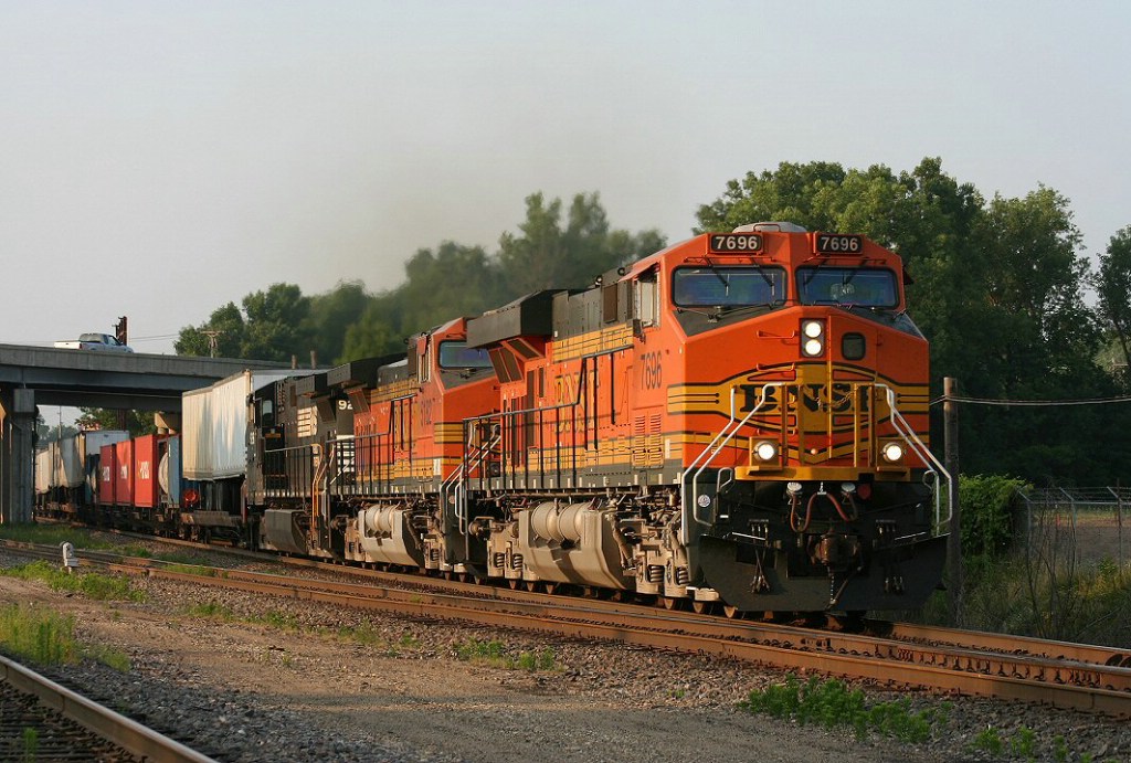 BNSF 7696